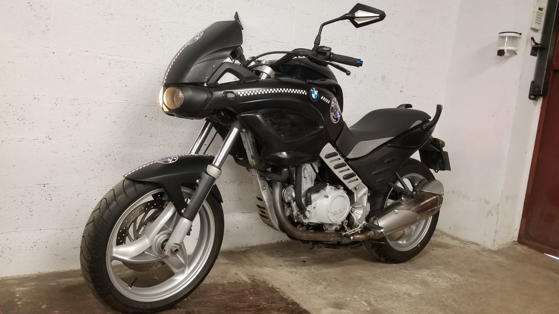 Moto depot : Motos d’occasion collection bmw, F 650 SCARVER BMW NOIR